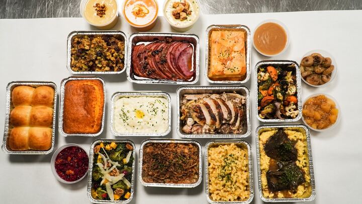 ABQ - Thanksgiving Food Box Drive - CrossRoads Community Church